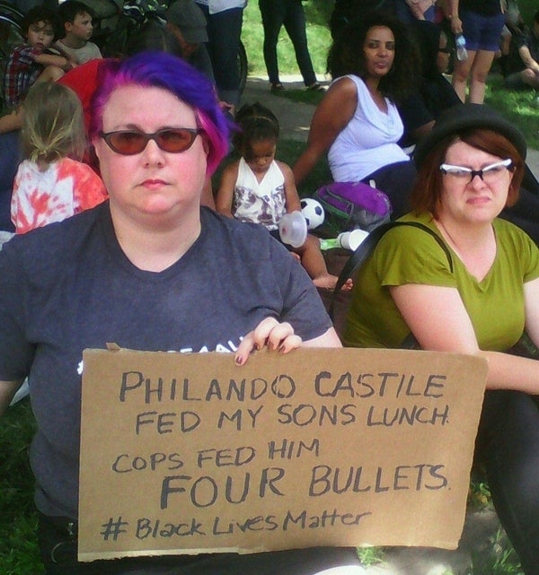 16 Photos Of White Allies Protesting Alongside Black Lives Matter