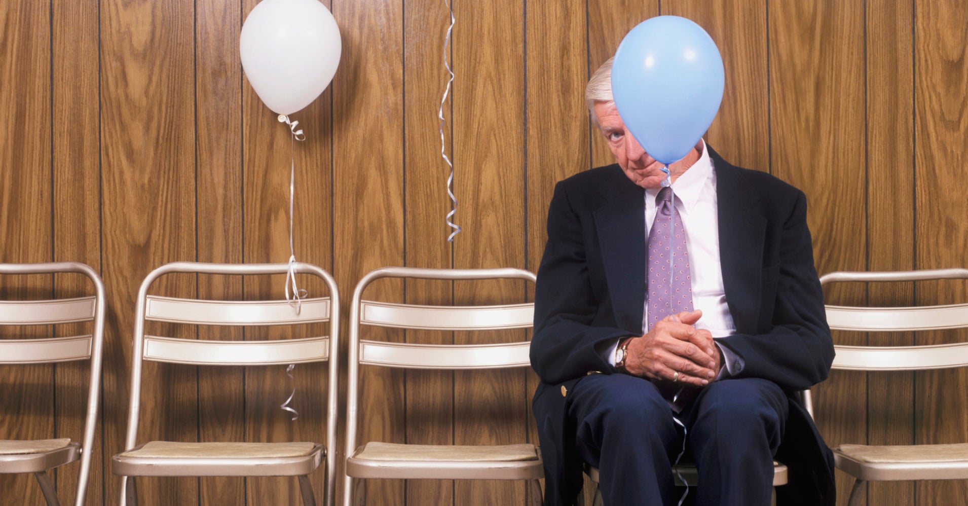 10 Thoughts Introverts Have About Parties Huffpost