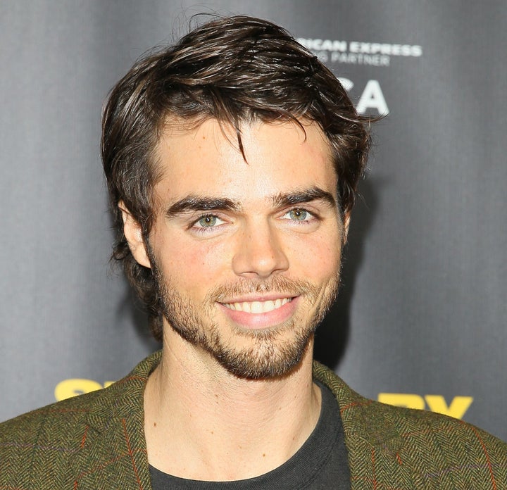 Modern Family Star Confirms He s Gay In A Totally Nonchalant Way Modern Family Star Confirms He s Gay In A Totally Nonchalant Way
