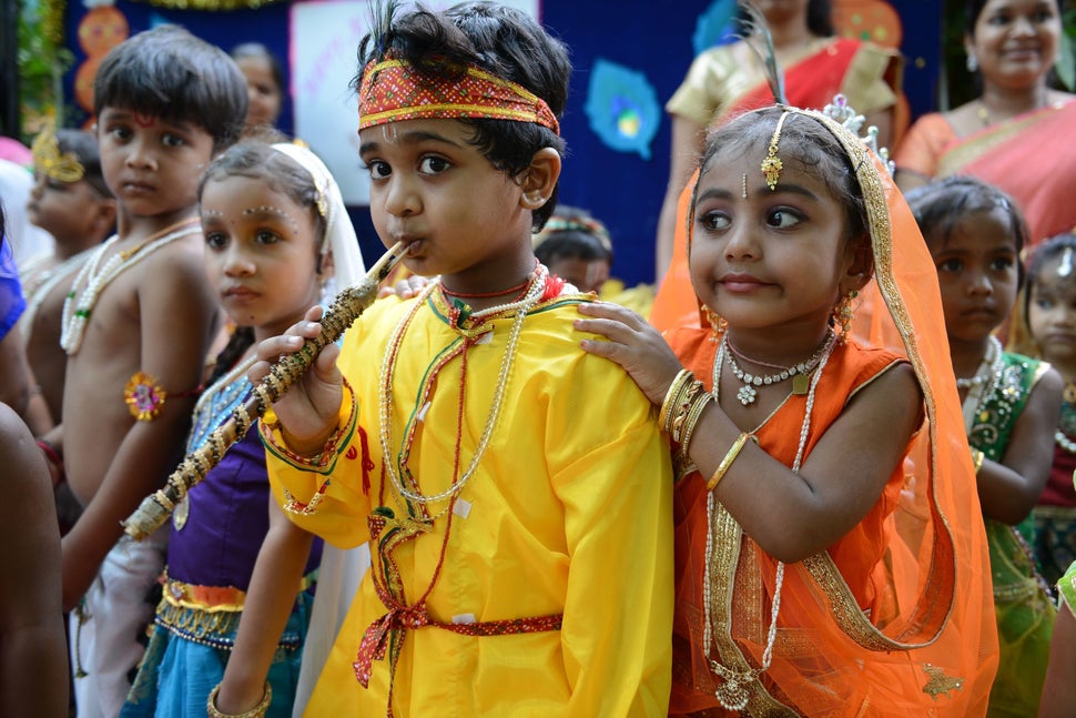18 Captivating Photos Of Kids Dressed Up As Hindu Gods And Goddesses ...