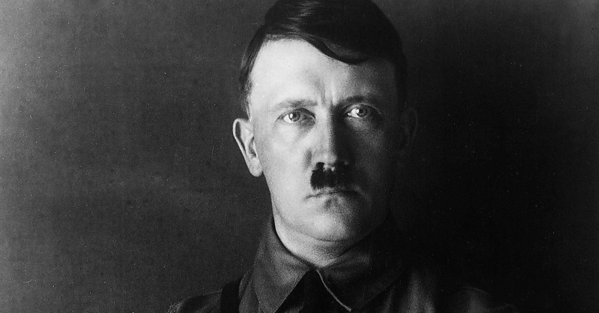 The Sneaky Trick Hitler And Trump Both Used To Seem Important | HuffPost