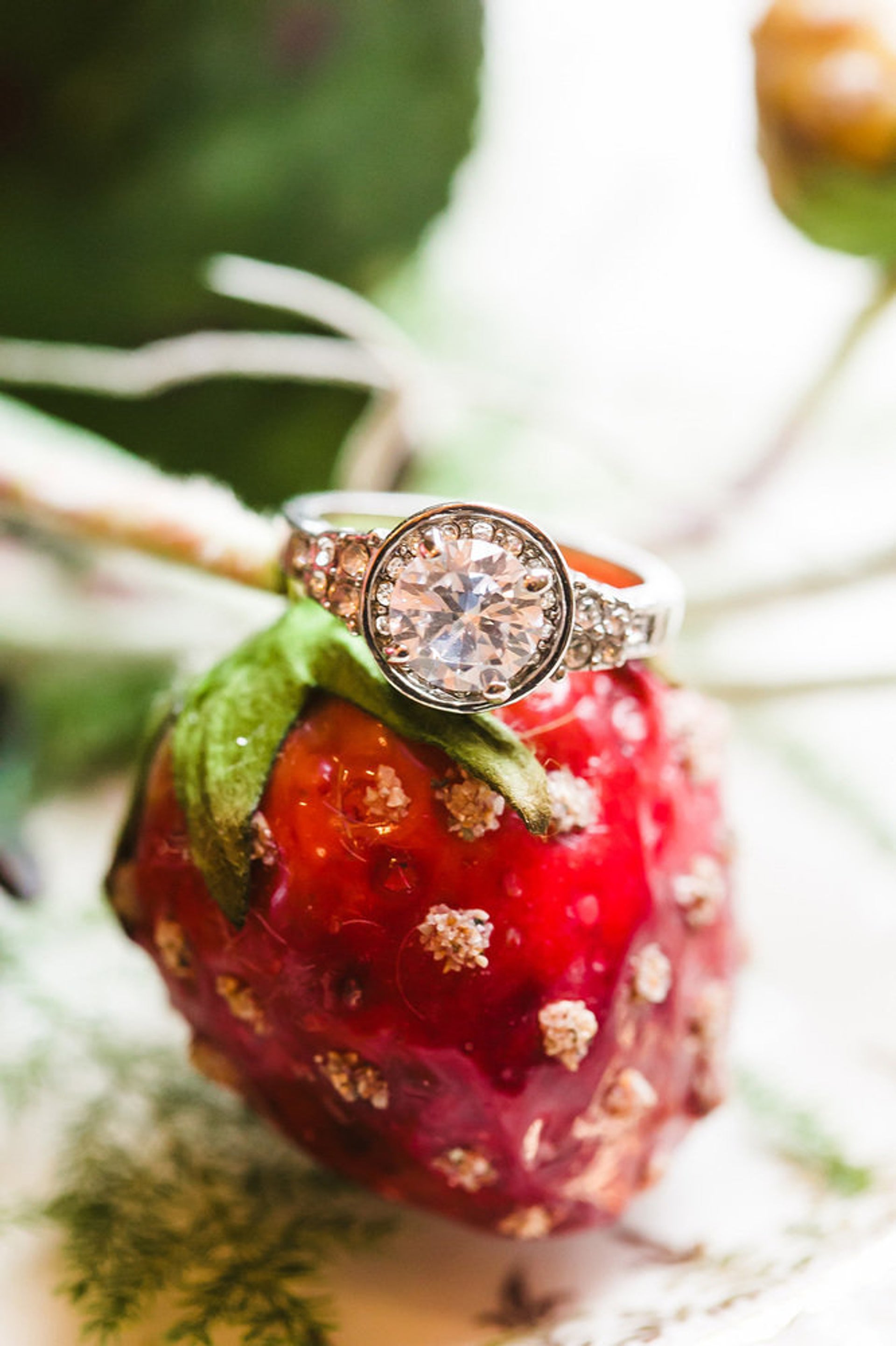 22 Colorful Engagement Rings For Brides Who Dare To Be Different ...