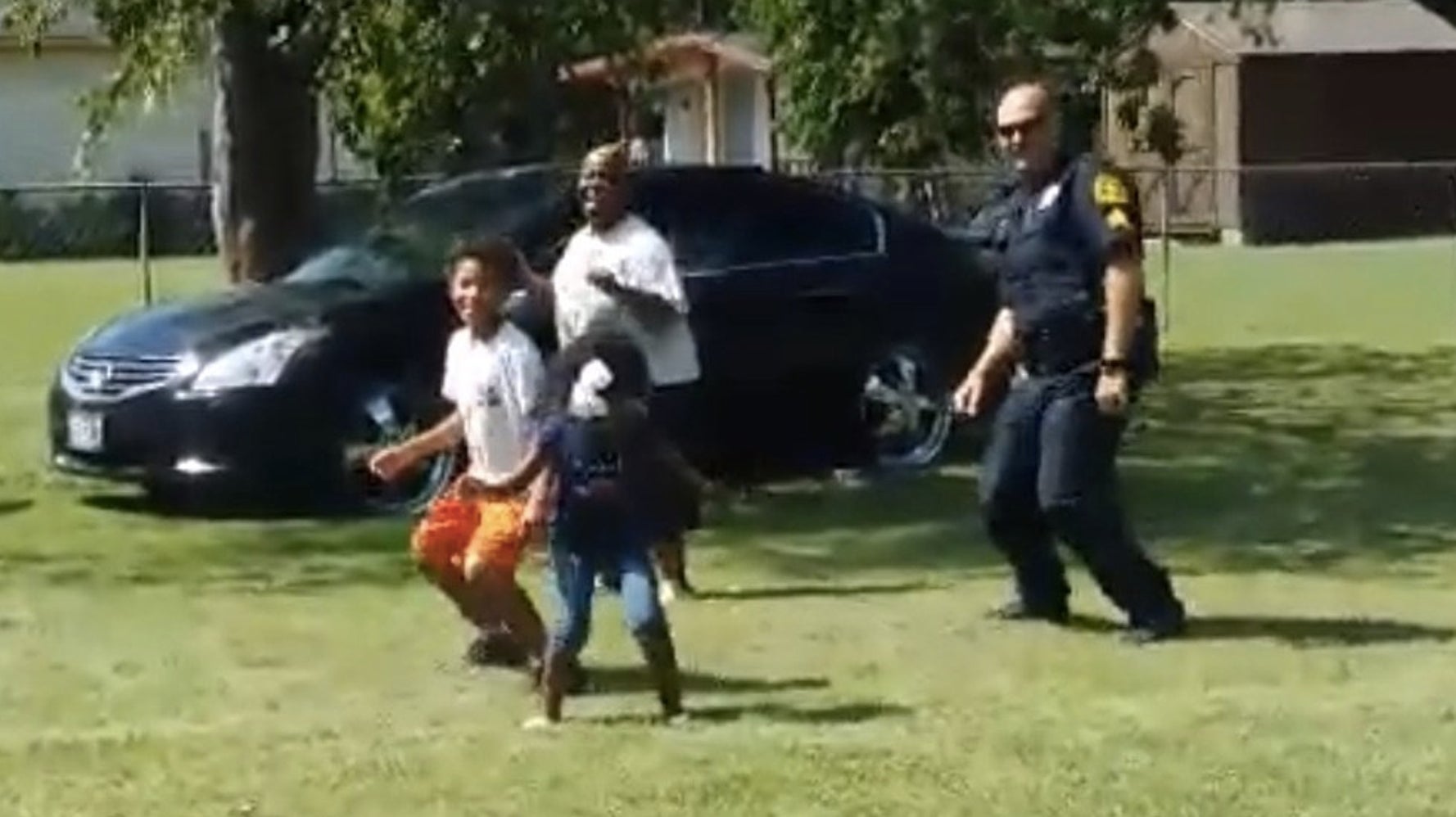 Texas Cop Does The Nae Nae Dance | HuffPost Good News