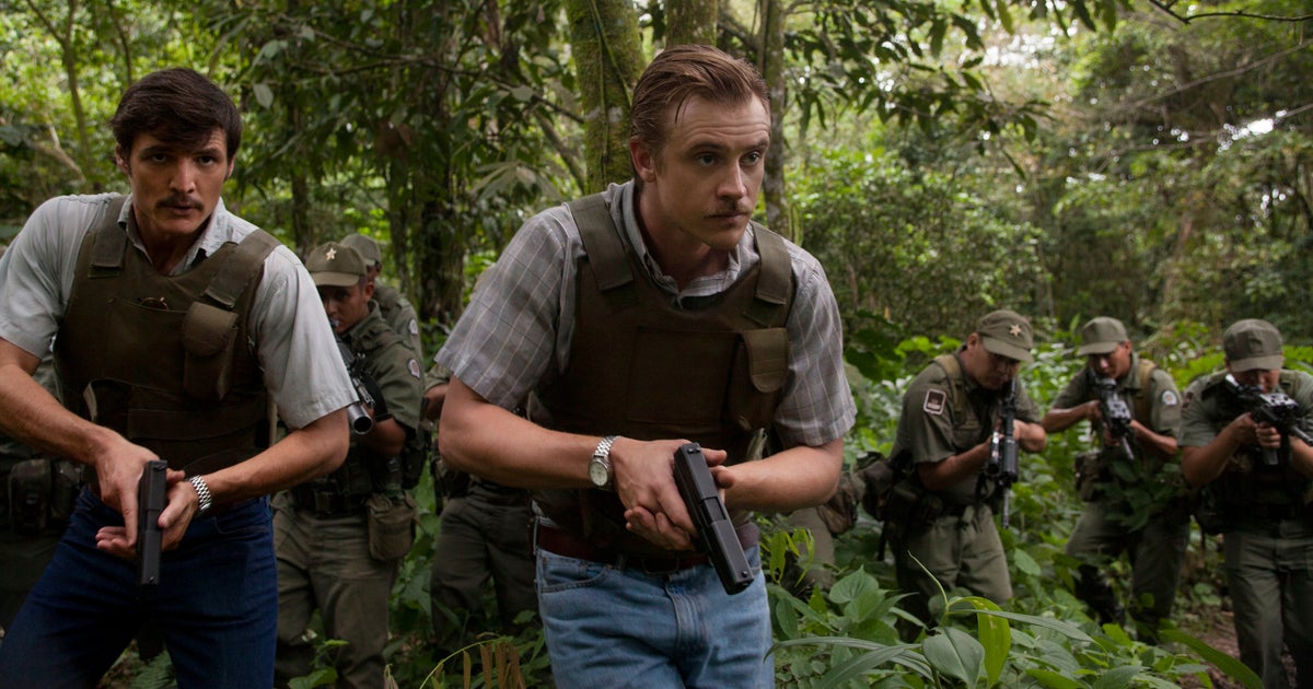 'Game Of Thrones' Star Pedro Pascal Hunts Down Pablo Escobar In Netflix ...