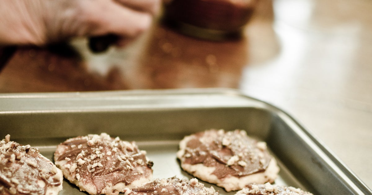 Here's Why Smelling Cookies Makes You Think Of Grandma's House ...