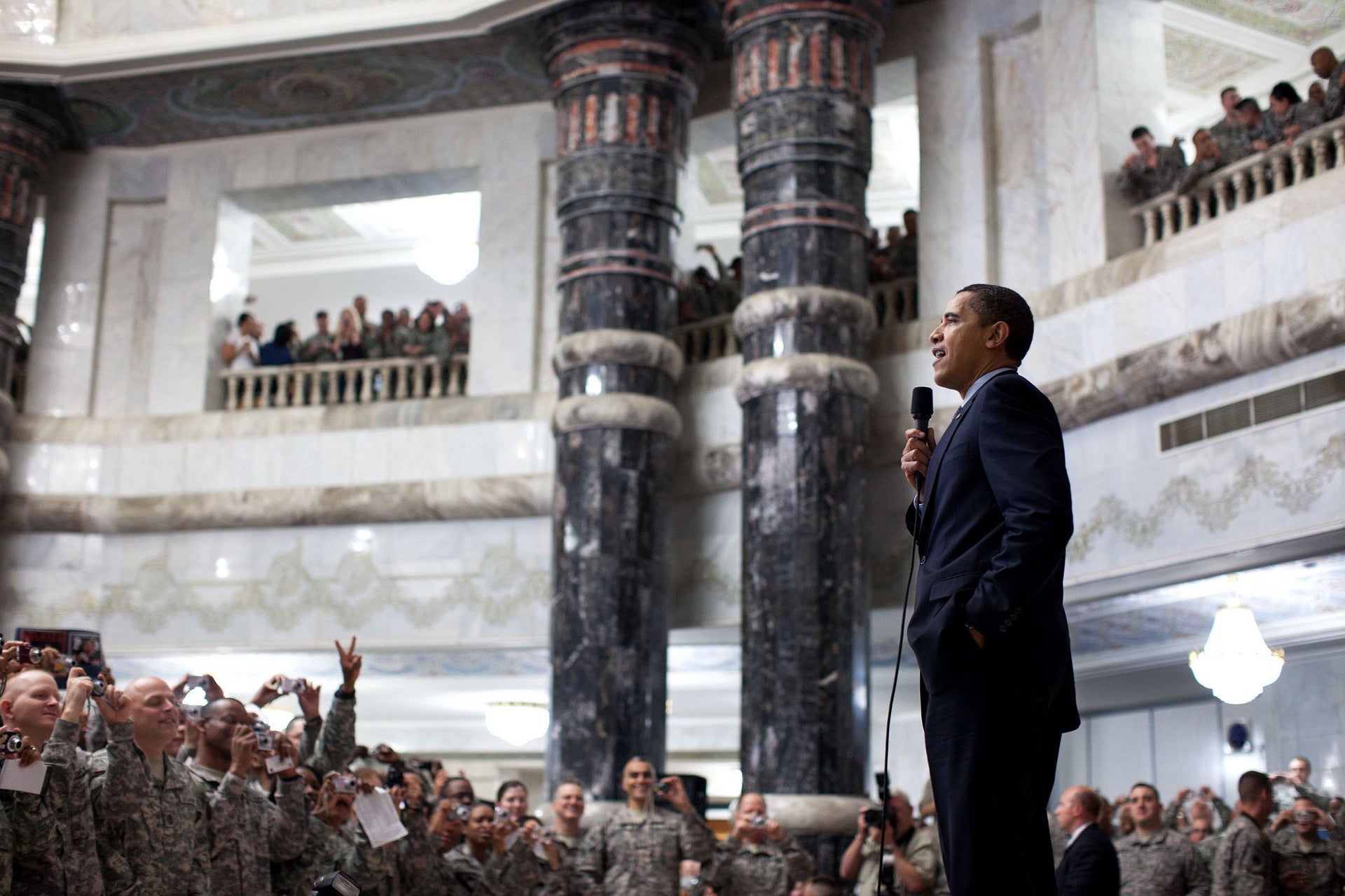 Here Are Some Of The Best Photos From Obama's Travels Around The World ...