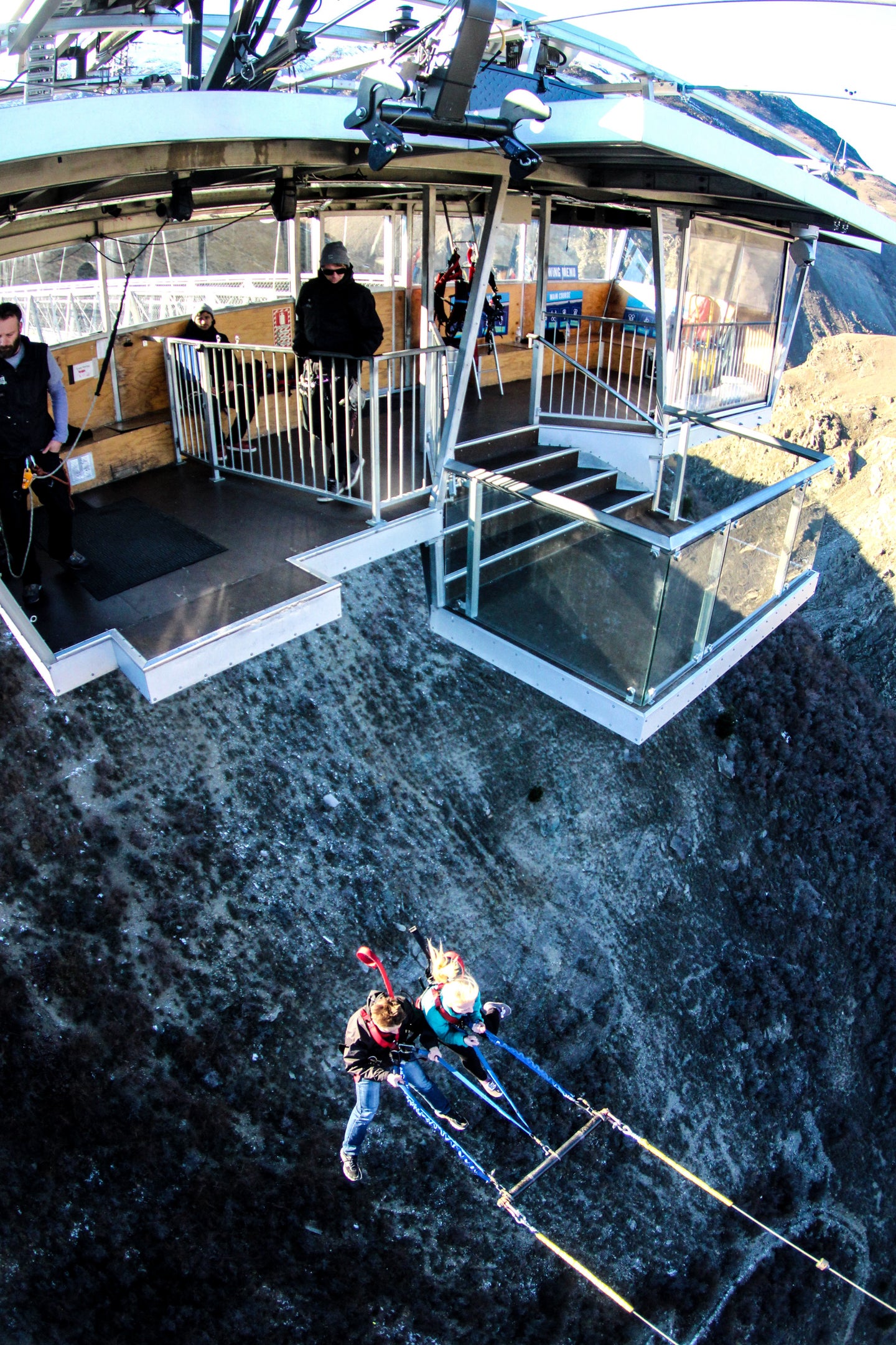 New Zealand's Largest Swing Launches People From 525 Feet High ...