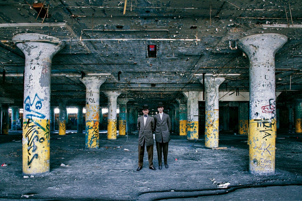 Striking Photos Juxtapose Detroit's Vibrant Past With A Dilapidated ...