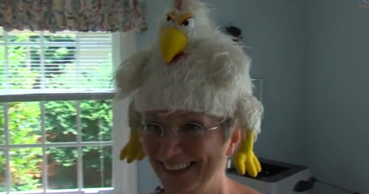 This Woman Serves Chicken To Homeless.. Wearing A Funky Chicken Hat ...
