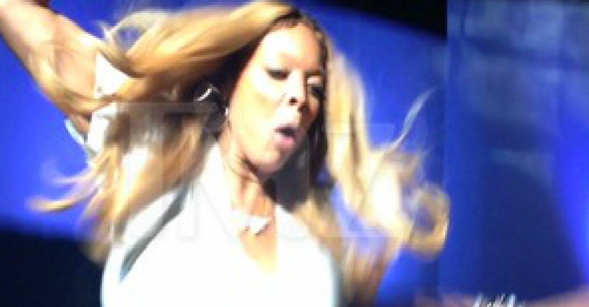 Wendy Williams Falls Off Stage During Houston Gig | HuffPost Entertainment