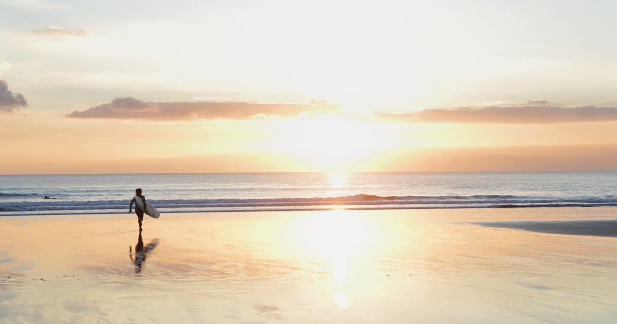 18 GIFs That Will Take You From The Miserable Office To The Beach ...