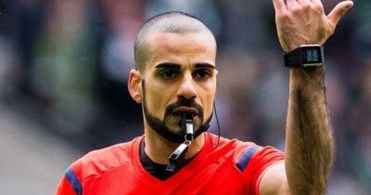 This Soccer Referee Has A Unique Method To Explain His Calls | HuffPost ...
