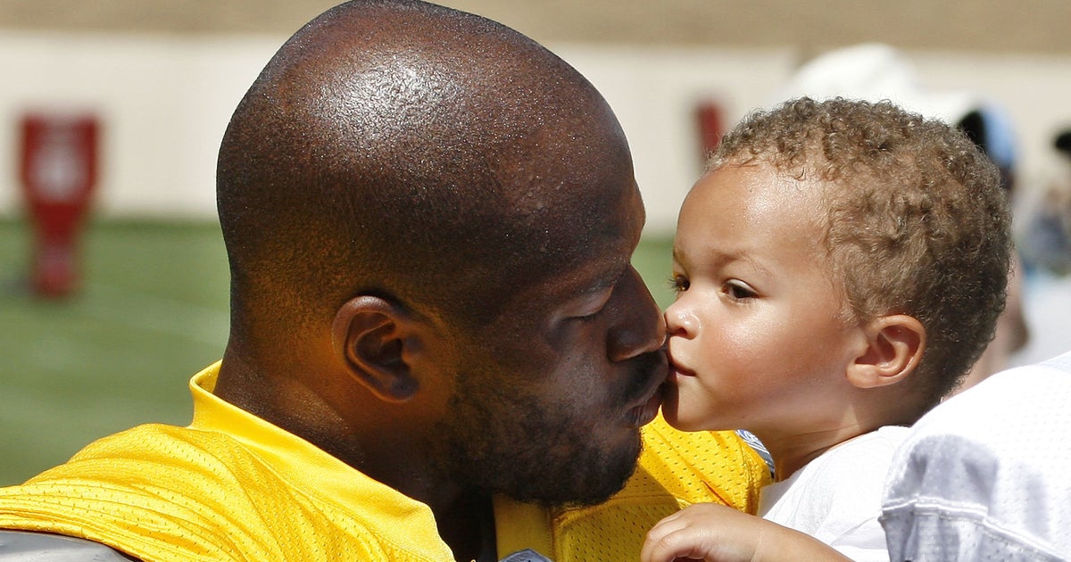 NFL Star Takes Away His Sons' Participation Trophies | HuffPost Sports