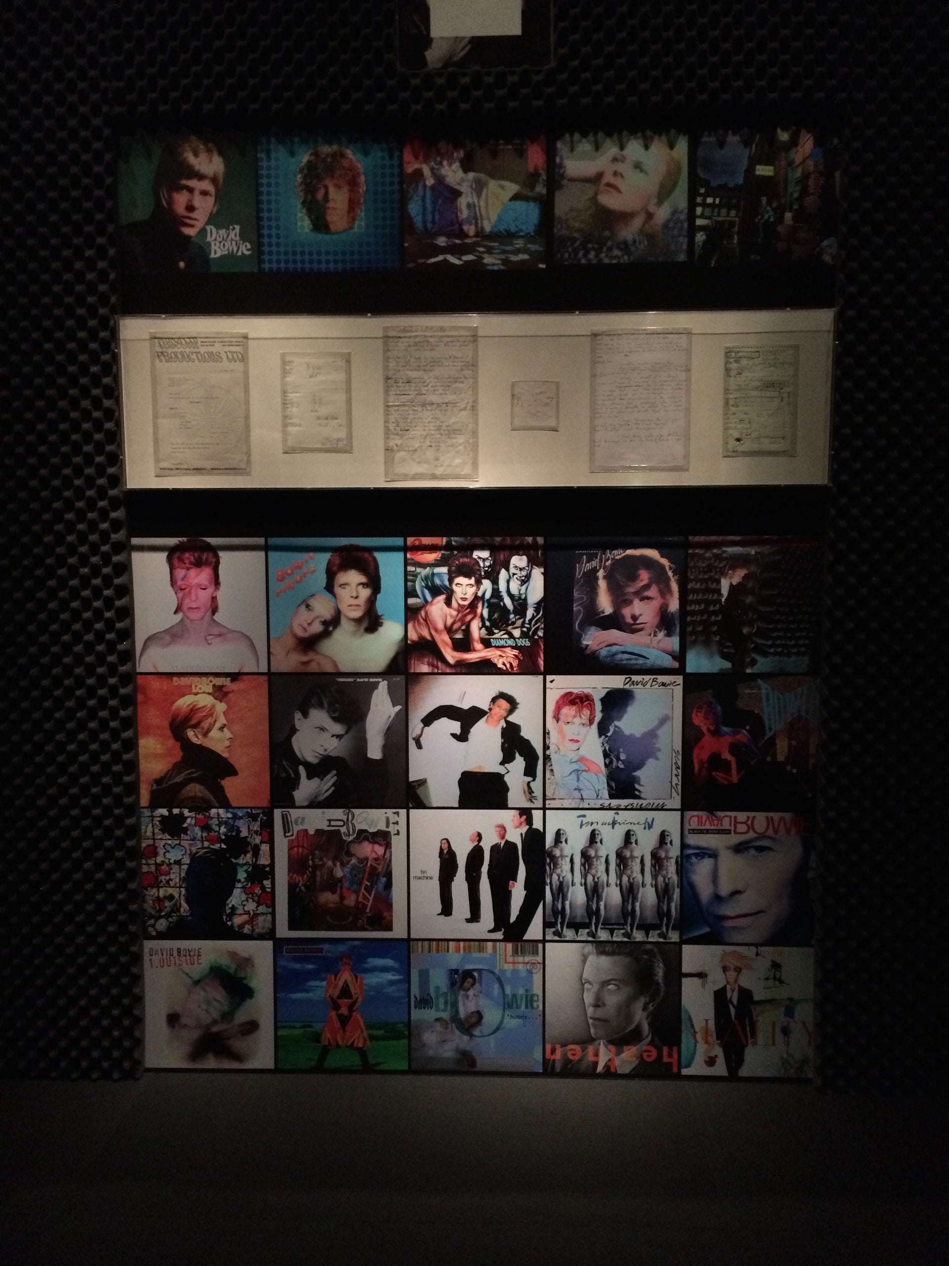 David Bowie Exhibition Details How An Artist Became An Icon | HuffPost ...