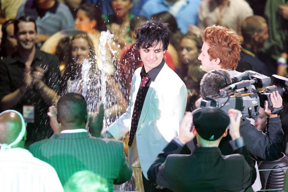 Here's What The MTV VMAs Looked Like In 2005 | HuffPost Entertainment