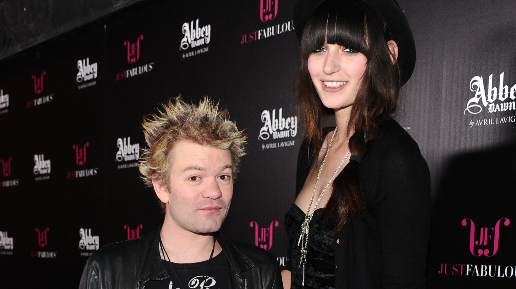 Sum 41's Deryck Whibley Marries Ariana Cooper | HuffPost