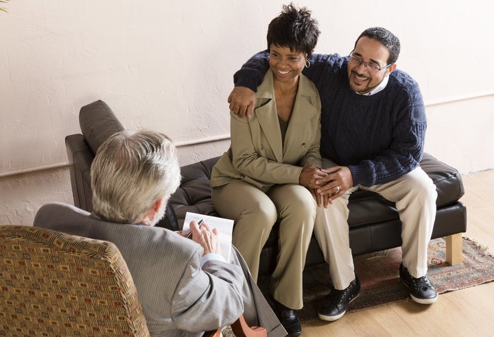 'Dímelo En Español' Provides Family Therapy For Latino Families ...