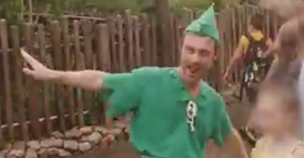 Kinda Creepy Peter Pan Pranks Disney World | HuffPost Entertainment