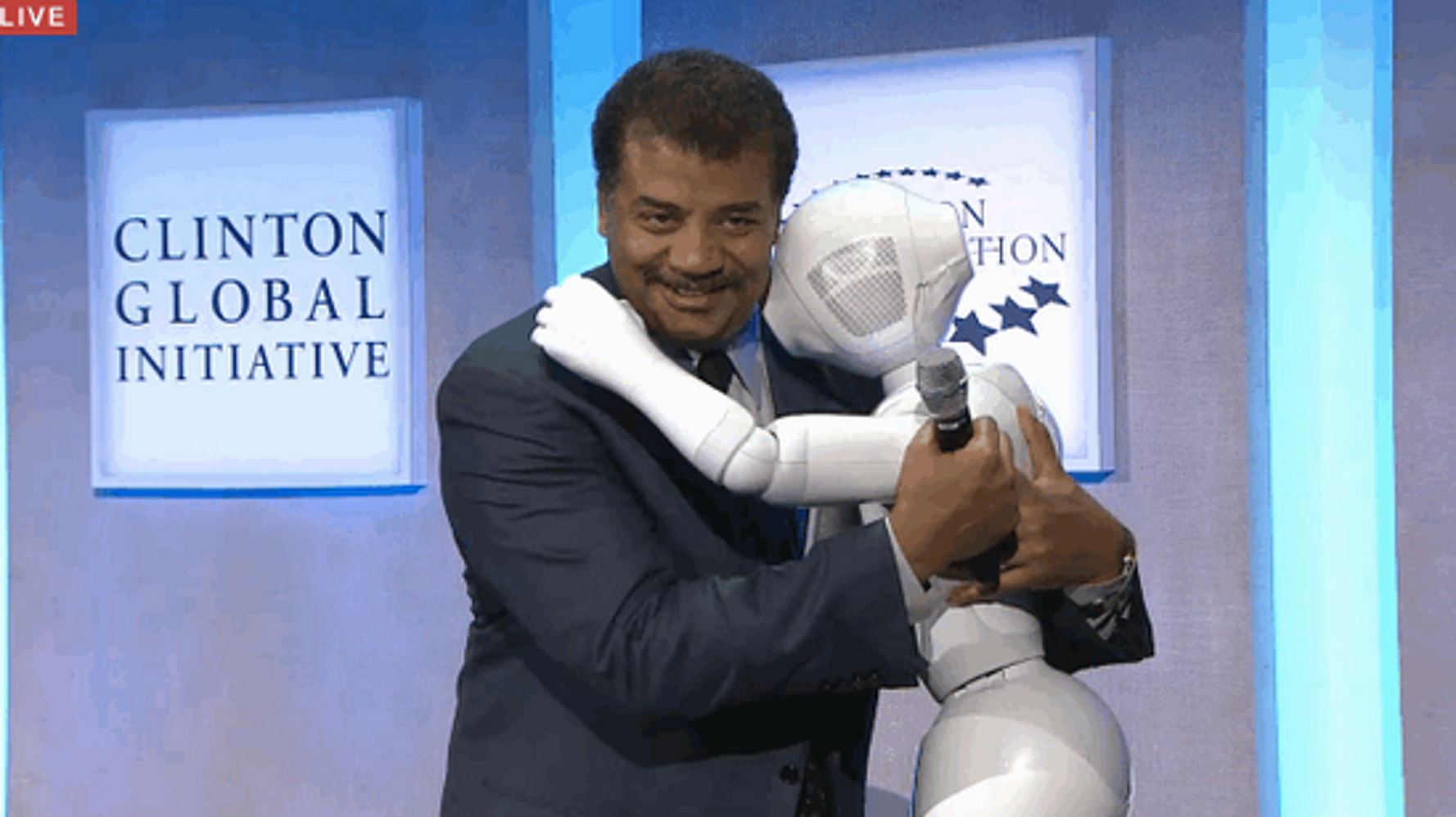 Watch This Delightful Clip Of Neil deGrasse Tyson Hugging A Robot ...