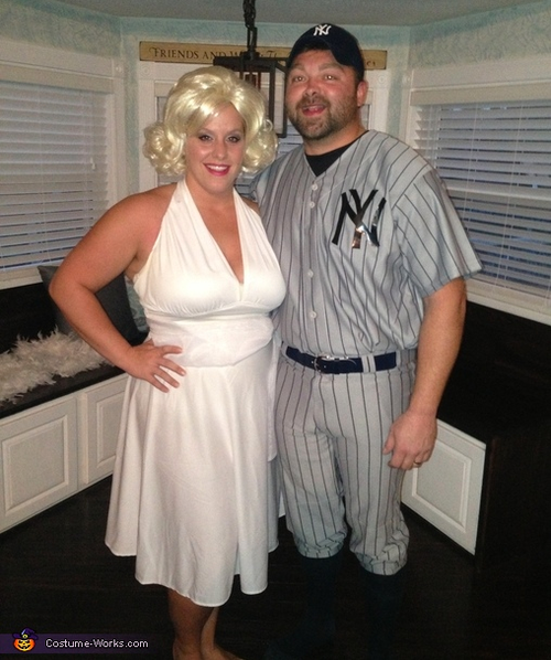 Ironic Costumes 15 Clever Costumes For Midlifers Who Will Never