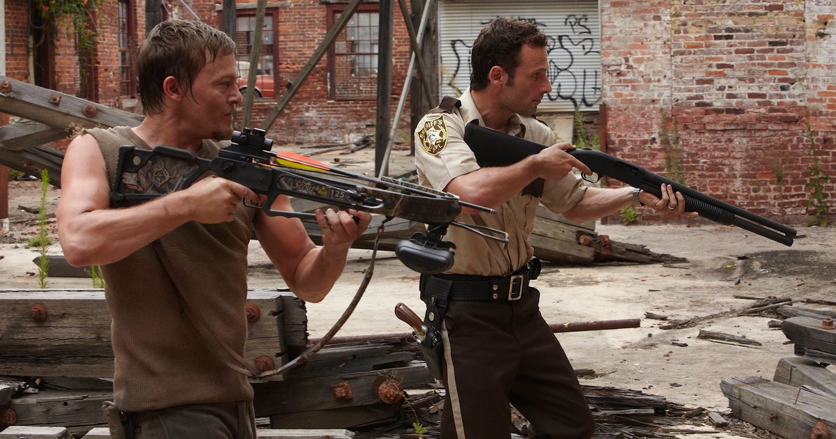 This Supercut Shows The Craziest Zombie Kills In 'The Walking Dead ...
