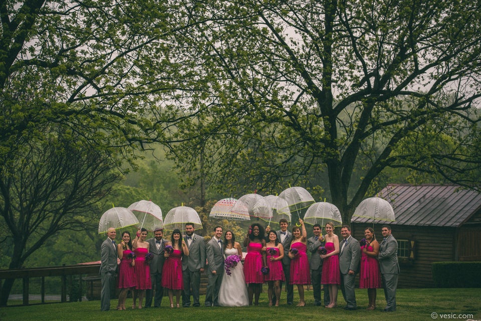 25 Couples Who Made The Most Of Some Bad Wedding Day Weather | HuffPost ...