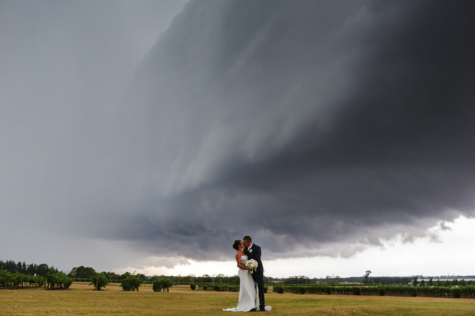 25 Couples Who Made The Most Of Some Bad Wedding Day Weather | HuffPost ...