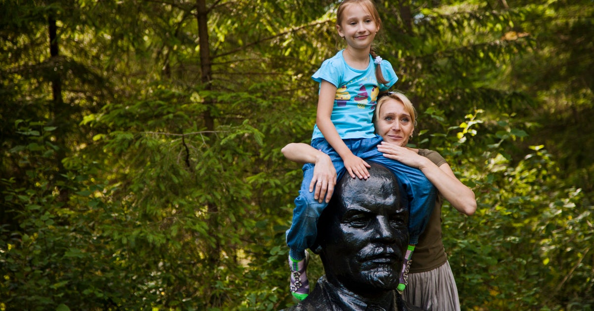 These Photos Show Lithuania's Strange Theme Park Dedicated to Stalin ...
