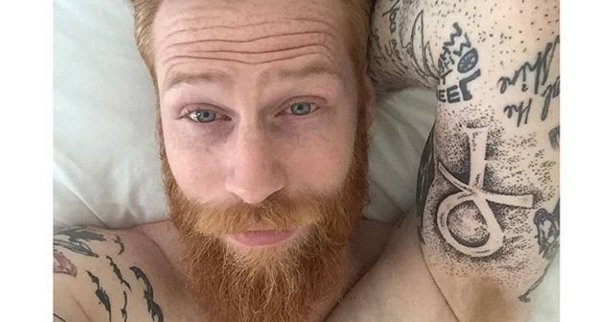 19 'Hot Dudes In Bed' To Get You Through The Day | HuffPost Women