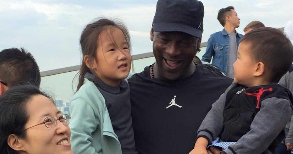Michael Jordan Surprises Family Of Late Air Jordan Employee In China ...
