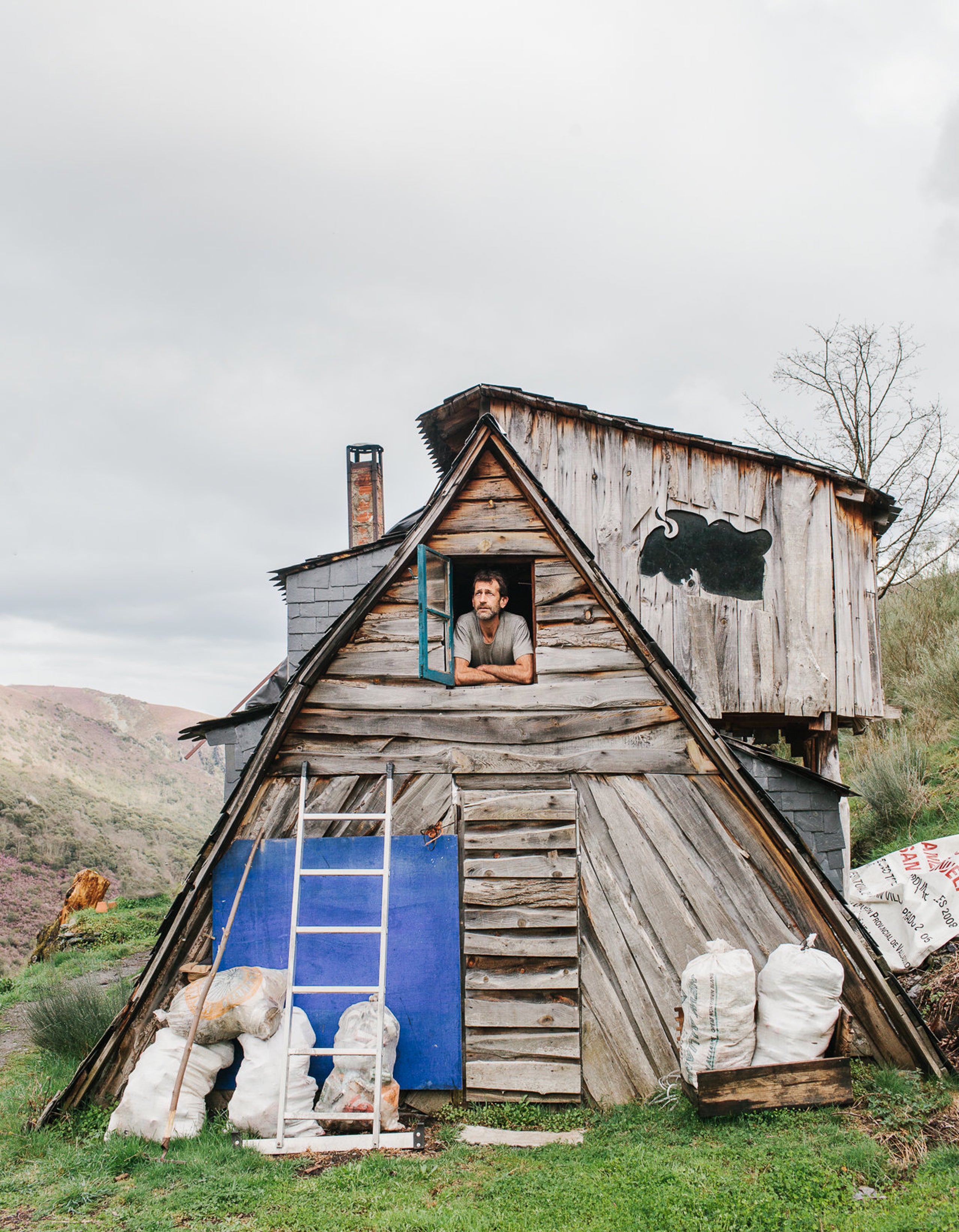 In This Abandoned Spanish Village, An Off-The-Grid Ecovillage Thrives ...