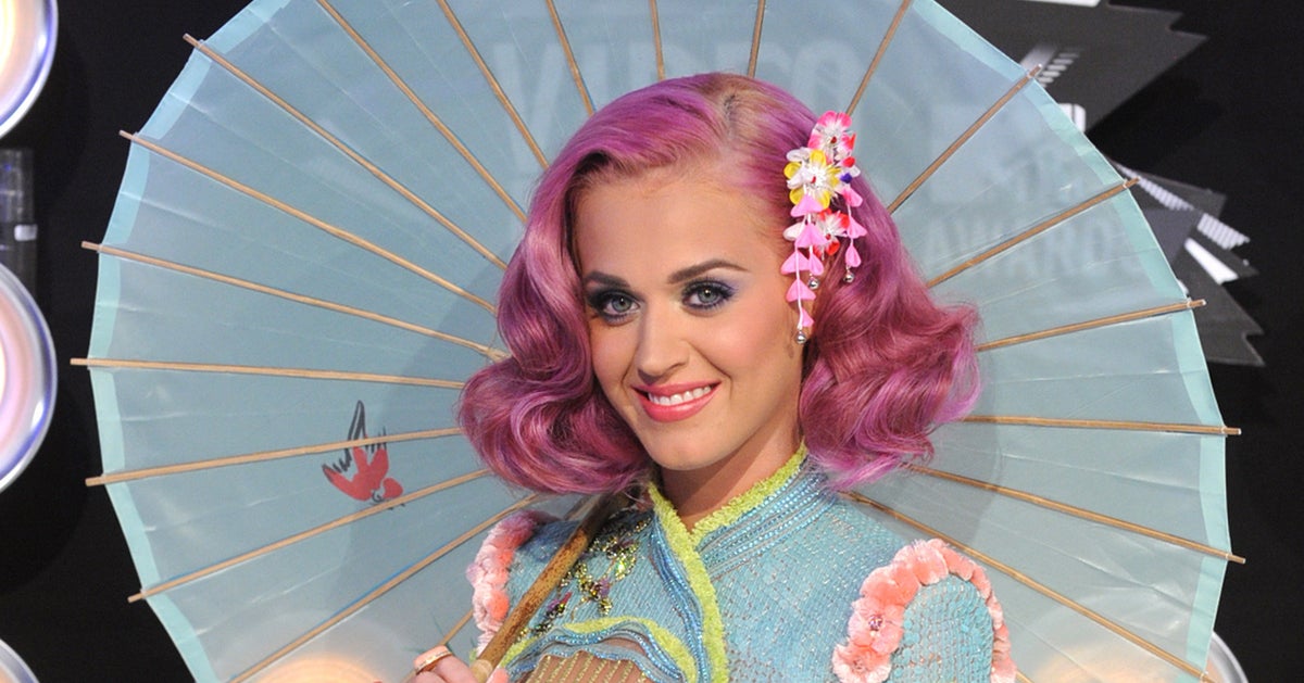 A Retrospective Of Katy Perry's Rainbow Hair Through The Years ...