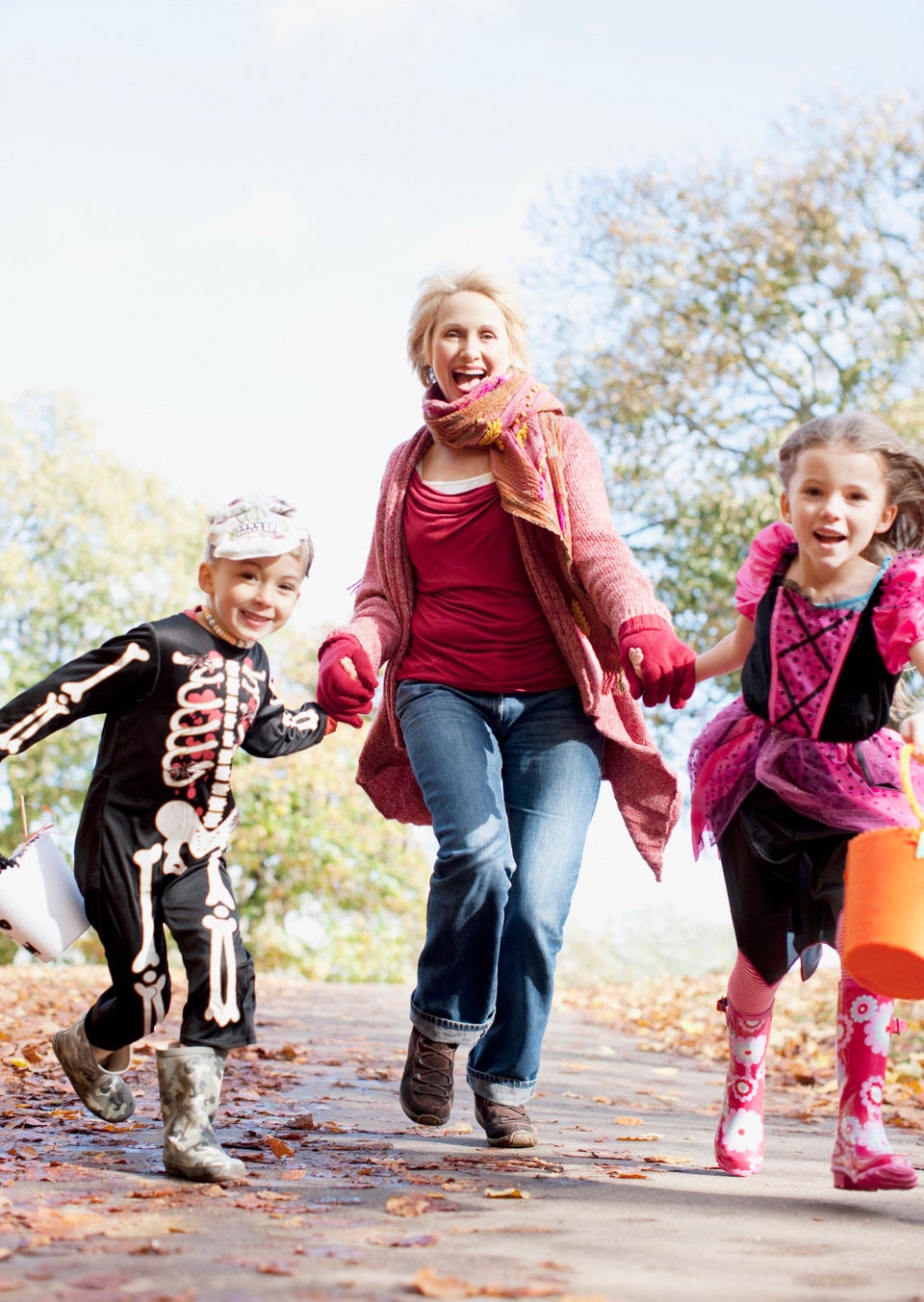 9 Ways To Keep Your Kids Safe On Halloween | HuffPost Entertainment