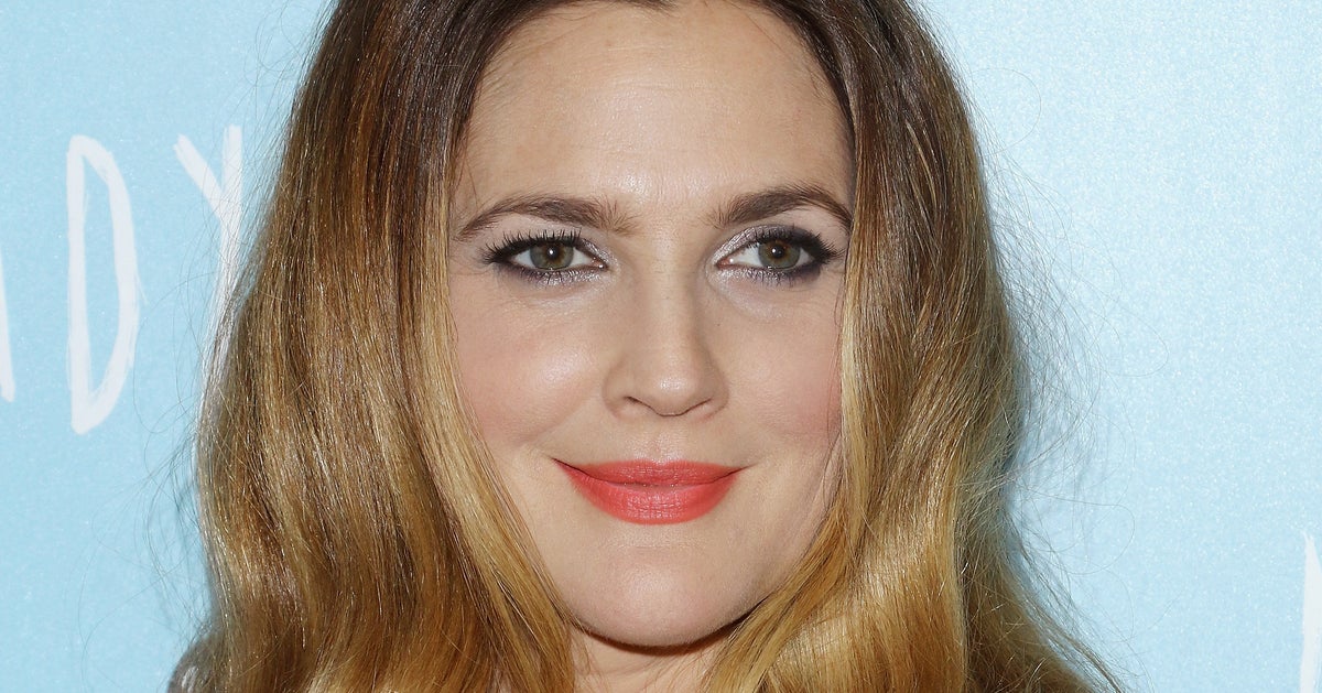 Middle-Parted Hair Is This Week's Biggest Celeb Beauty Trend | HuffPost ...