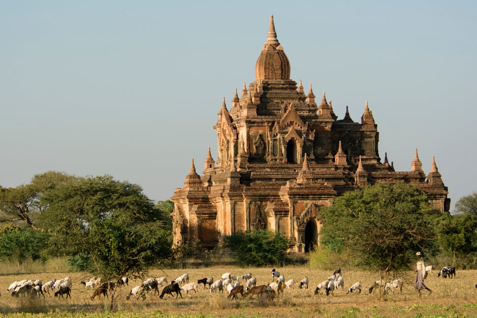 Daily Life In Myanmar: Photos Capture Country's Timeless Beauty | HuffPost