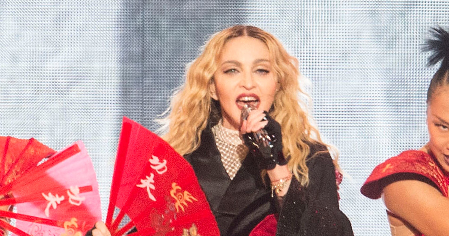 Madonna Gets A Spanking From Jessica Chastain On Stage In Prague Huffpost