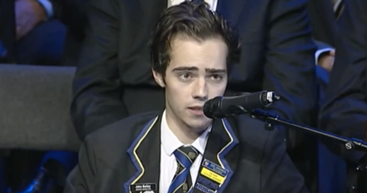 High Schooler With Cancer Delivers Inspiring Speech About Living Fully ...
