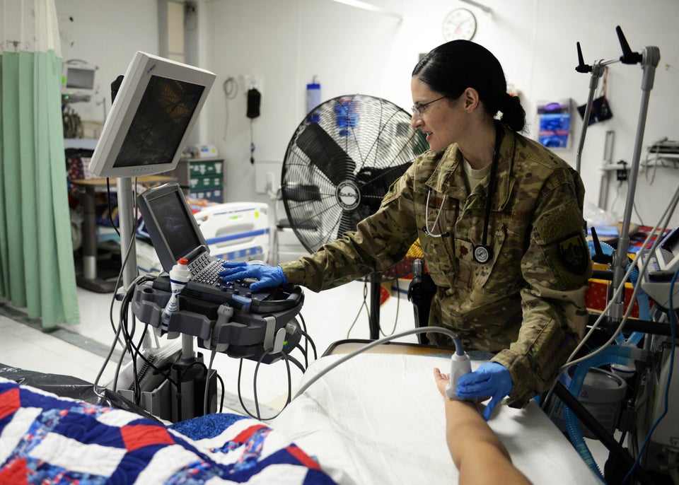 33 Powerful Photos Of Military Women Serving Their Country | HuffPost Women