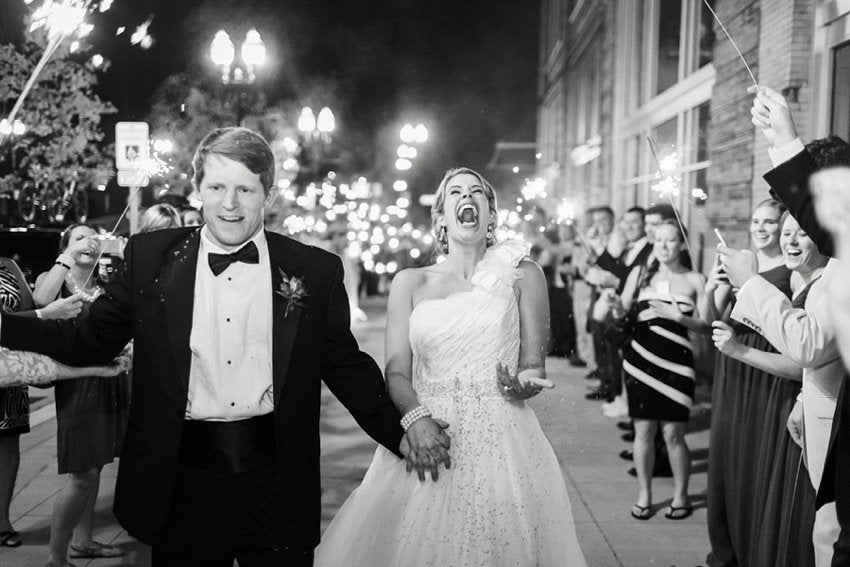 20 Photos That Perfectly Sum Up The End Of The Wedding Night | HuffPost ...
