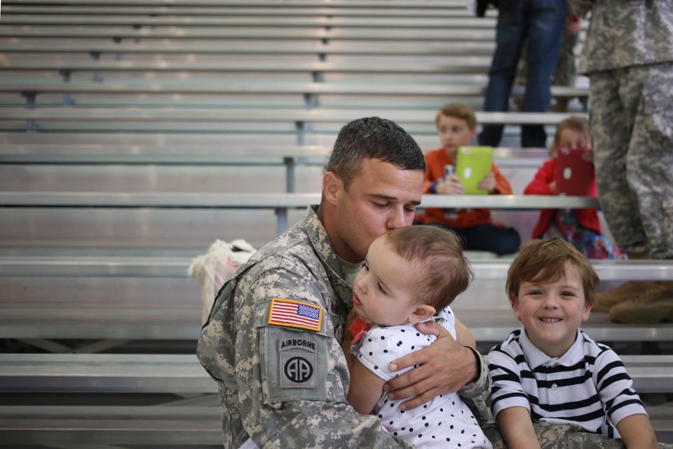 These Military Homecoming Photos Show Why Veterans Day Is Worth ...