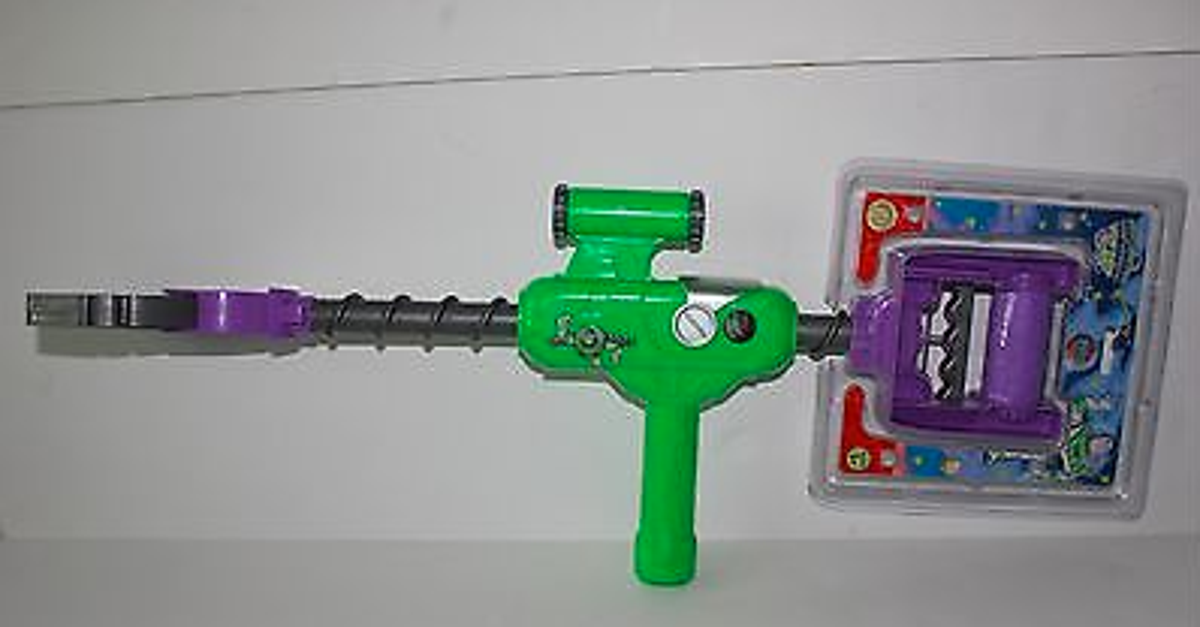 TSA Throws Out Boy’s 'Toy Story' Souvenir For Looking Like A Gun ...