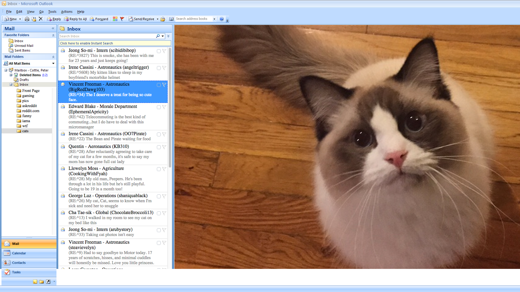 Fake Outlook Skin Lets Users Discreetly Browse Reddit At Work ...