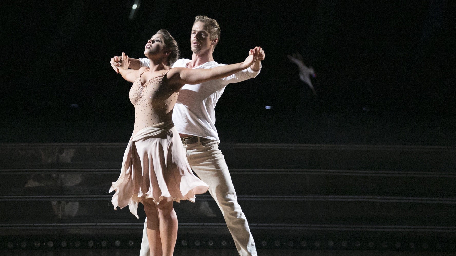 Bindi Irwin Breaks Down During 'DWTS' Finale Dance Honoring Her Late ...