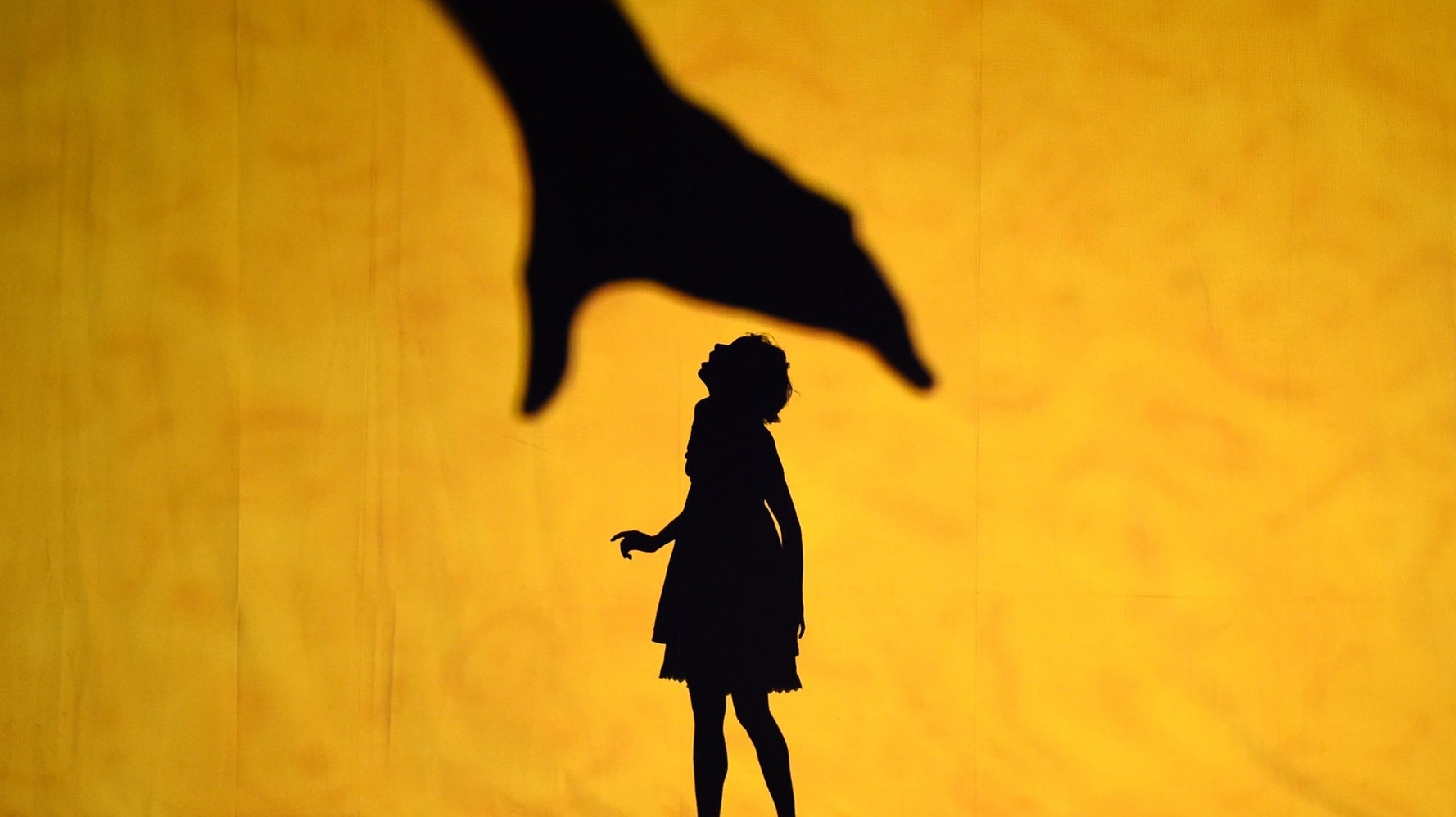 The Dancers Of Pilobolus Break All The Rules In 'Shadowland' | HuffPost ...