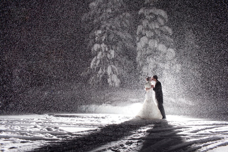 26 Snowy Wedding Photos That Capture The Romance Of Winter | HuffPost Life