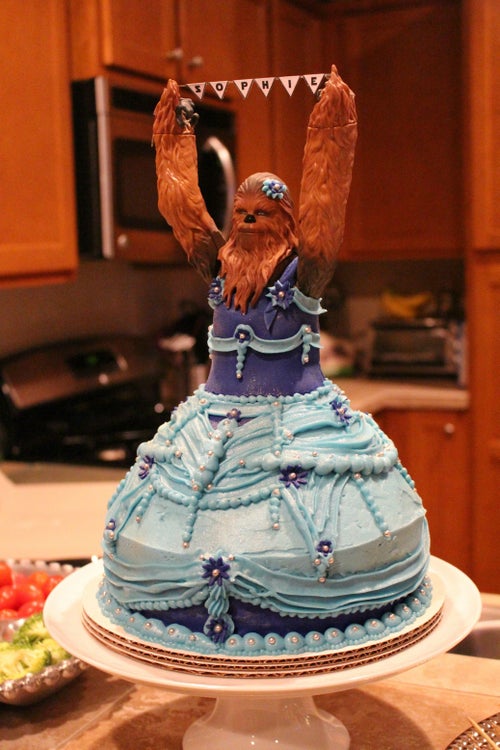 3 Year Old Star Wars Fan Celebrates Birthday With Chewbacca Princess Cake HuffPost Life