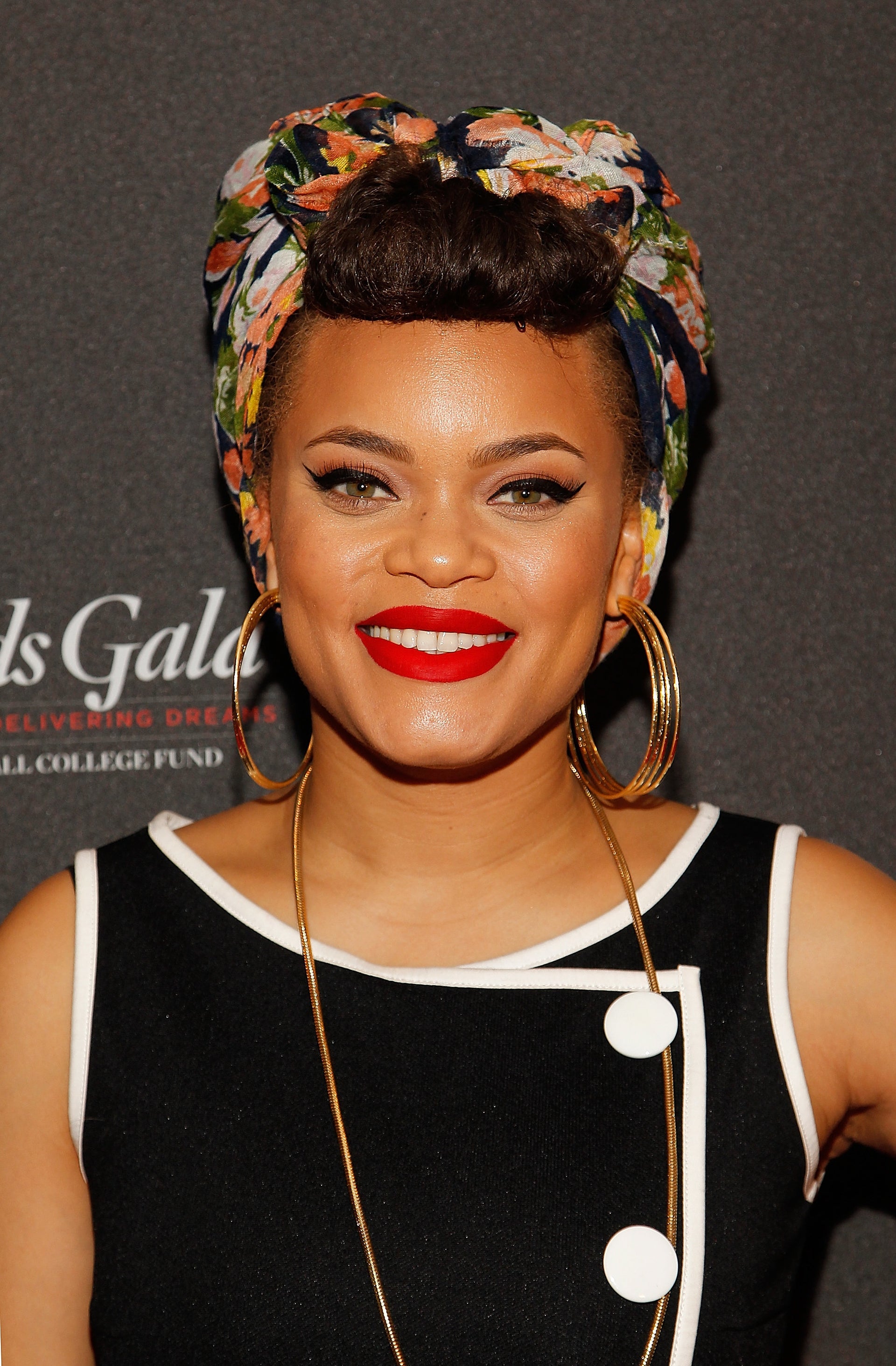 Victory Rolls And The Stars Who've Dared To Wear Them | HuffPost Life