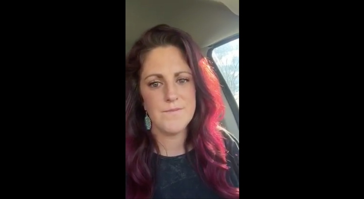 Walmart Says Woman's Heartbreaking Story About Comforting Cashier Is ...