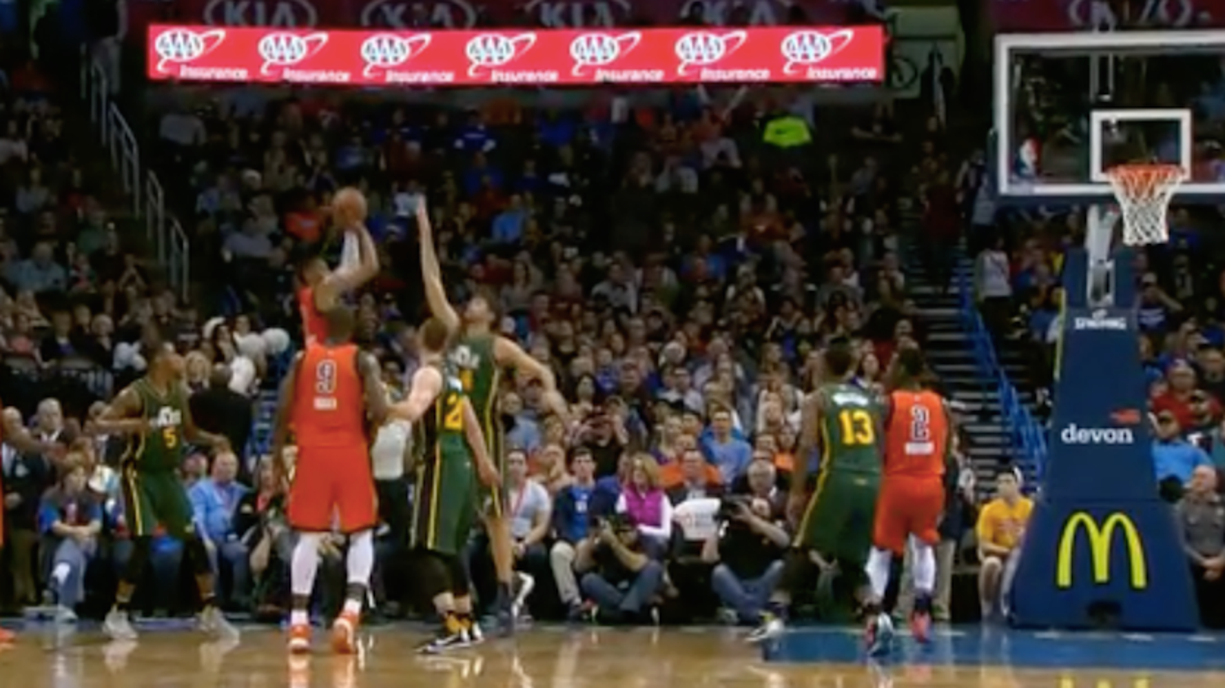 Russell Westbrook With The Classic Off-The-Back-Of-The-Defender Buzzer-Beater | HuffPost Sports