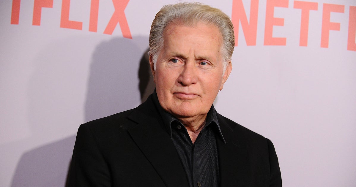 Martin Sheen Undergoes Quadruple Bypass Surgery | HuffPost Entertainment
